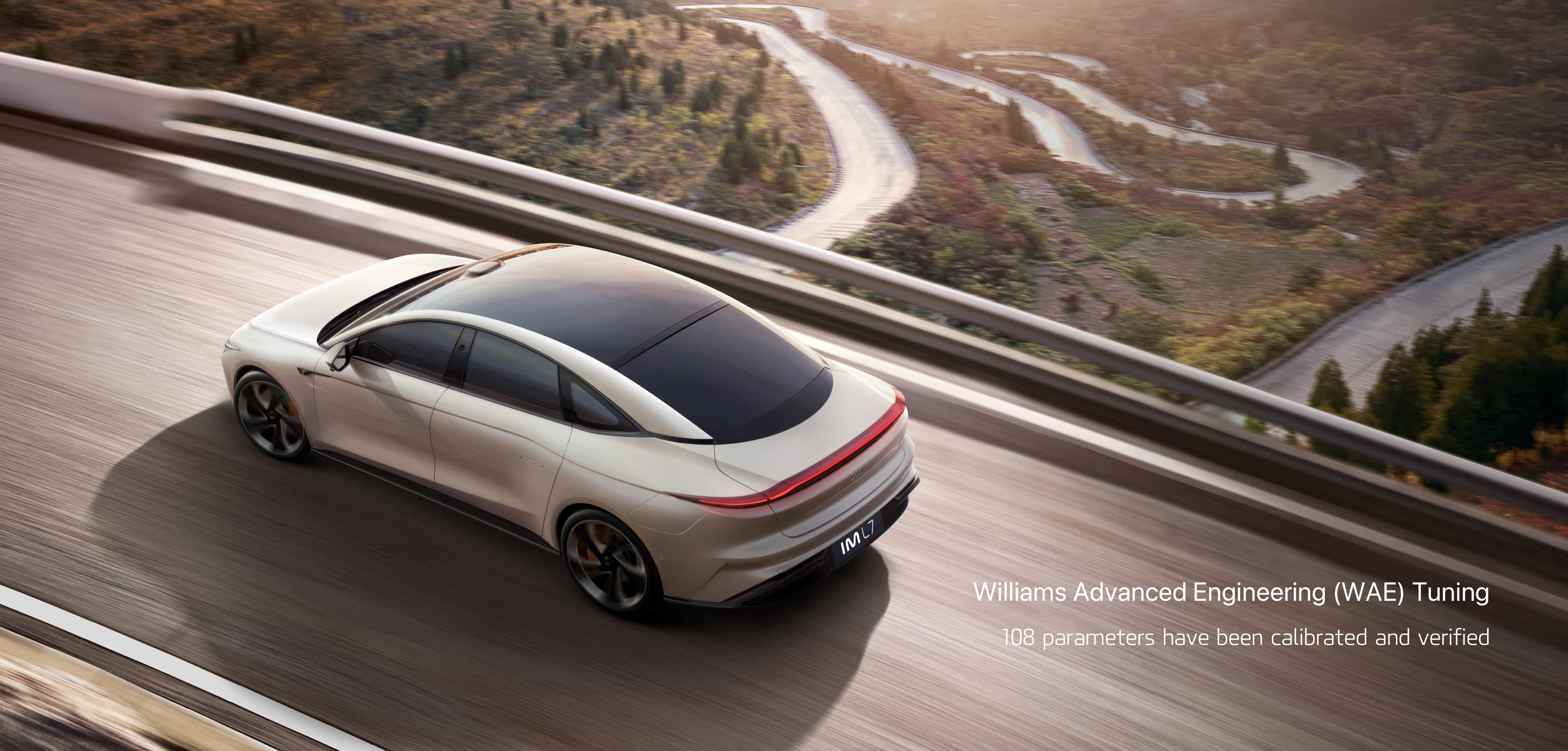 IM L7 Pure Electric High Performance Sedan